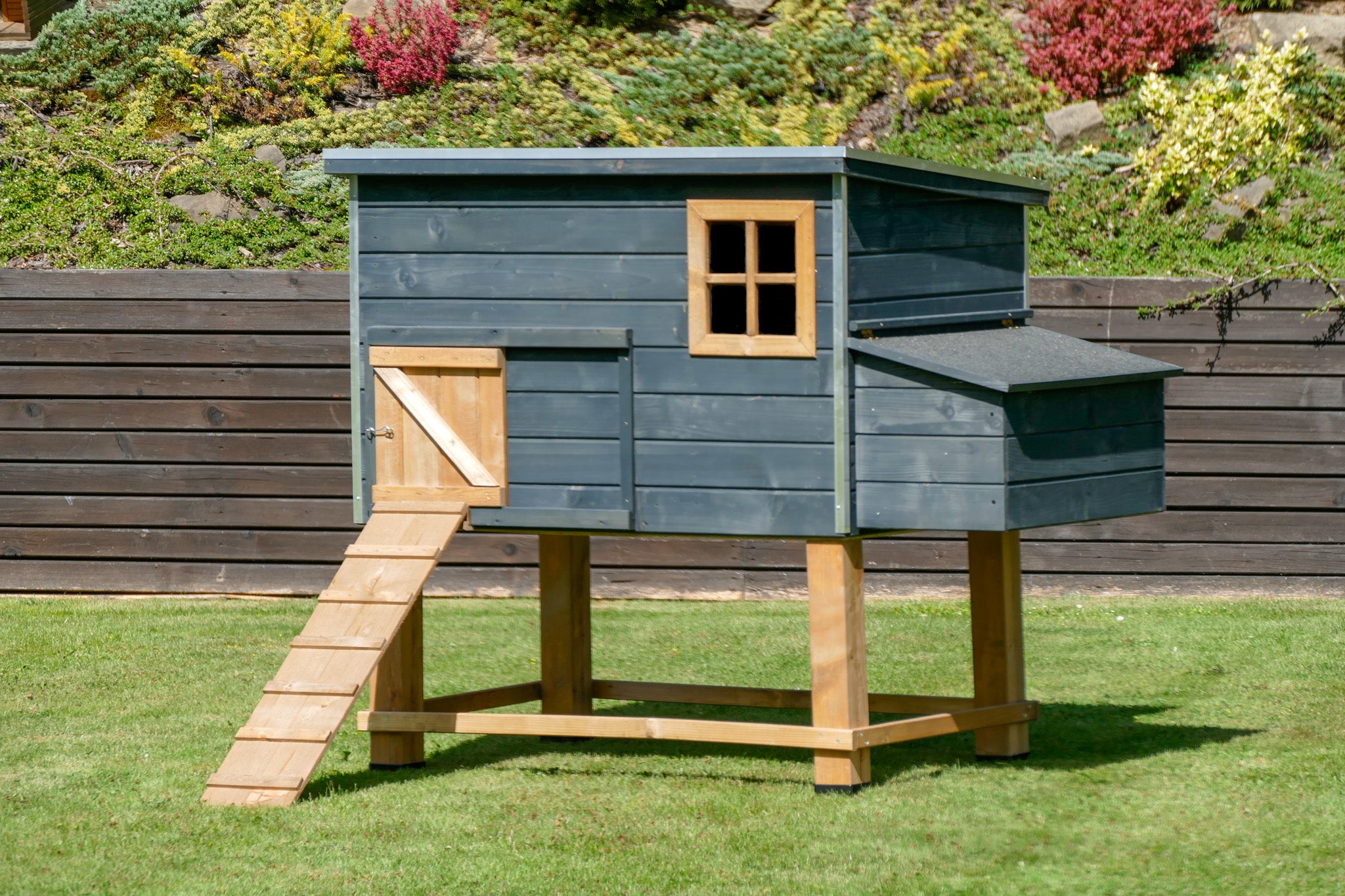 Kurnik ROCKY HIGH ocieplony z metalową szufladą – Petgarden